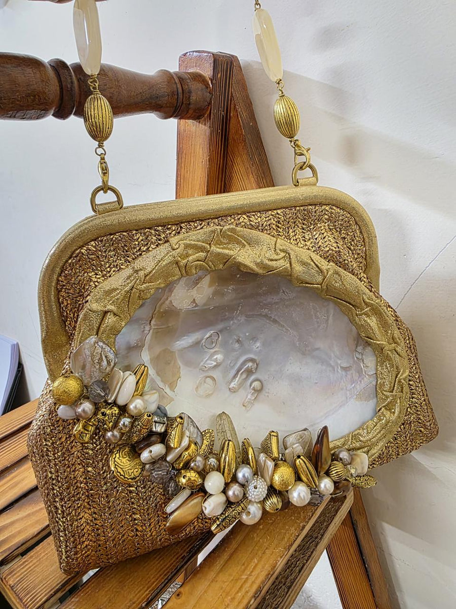 Golden Shell Royale – Label By Param